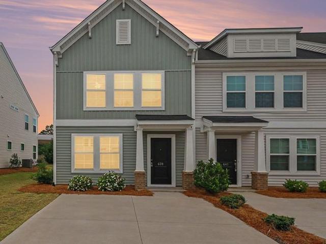 639 Blossom Run Dr, Spartanburg, SC 29307