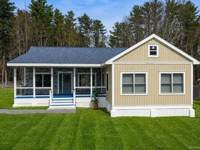 639 Burlingham Rd, Bloomingburg, NY 12721