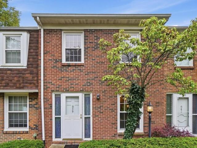 639 Dlyn St, Columbus, OH 43228