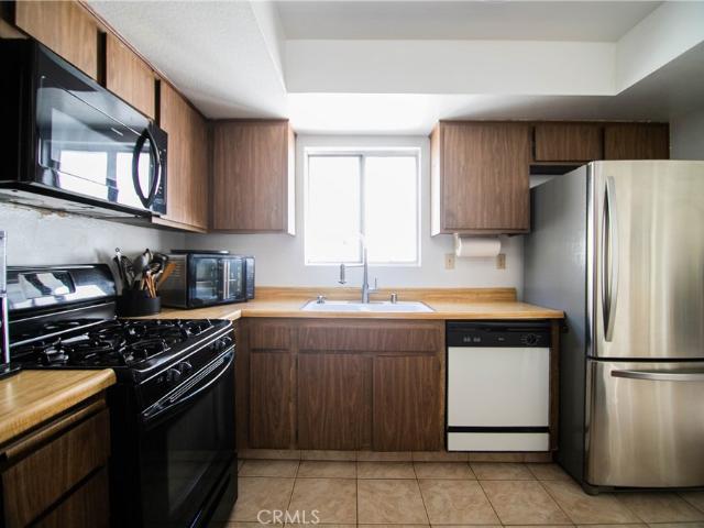 639 E Olive
