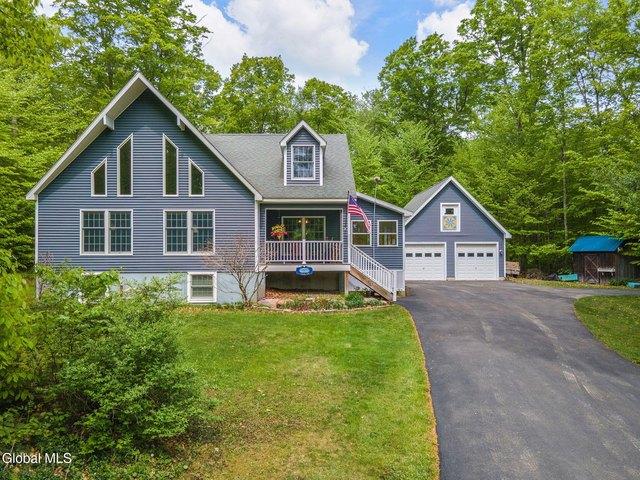 639 N Shore Rd Peck Lk, Gloversville, NY 12078