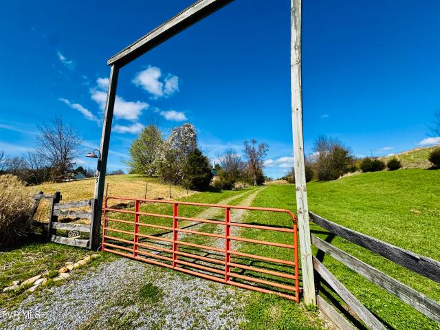 639 Saylor Hill Road