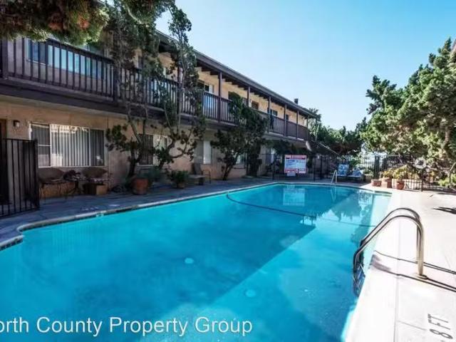 639 Stratford Ct Unit 10 639 Stratford Ct