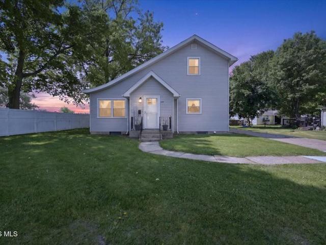 639 Park St, Napoleon, OH 43545
