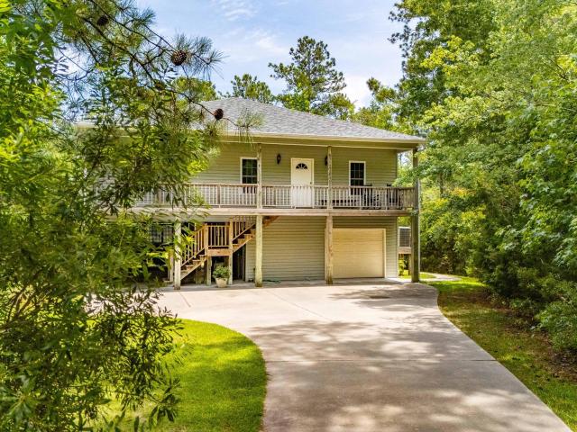 639 Plantation Parkway