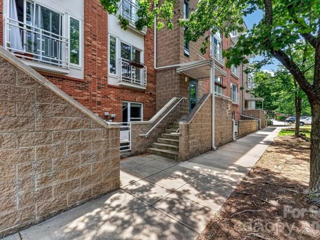 639 Raphael Pl, Charlotte, NC 28205