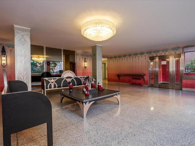 67 40 Booth Street 4O