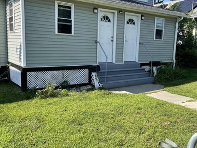 67 69 Sisson St, East Hartford, CT 06118