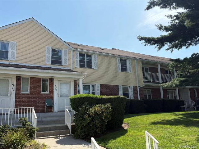 67 71 Cloverdale Lane 148