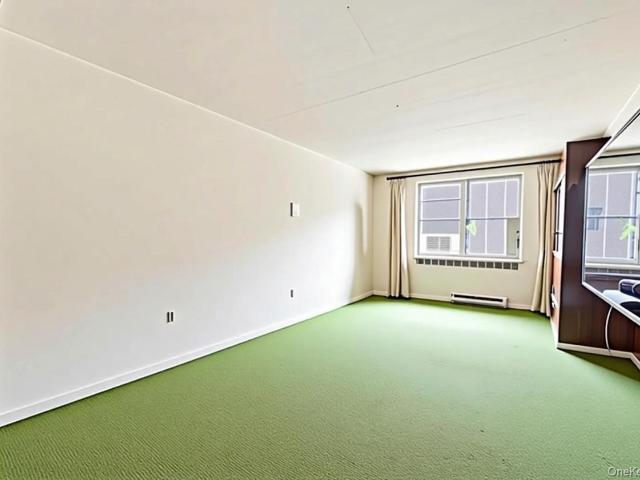 67 87 Booth Street 4C