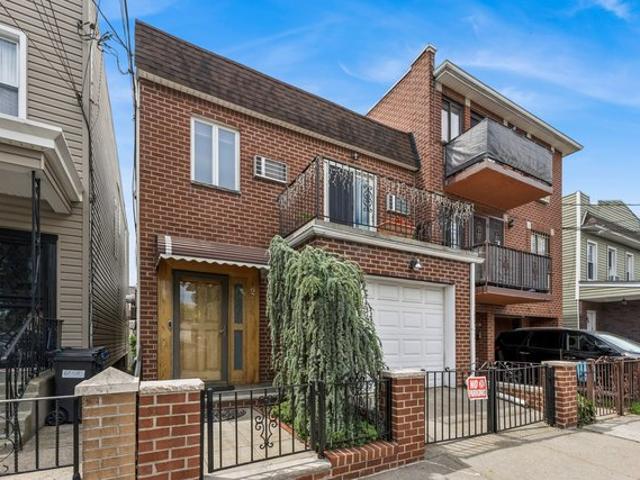 67 16 53rd Rd, Queens, NY 11378