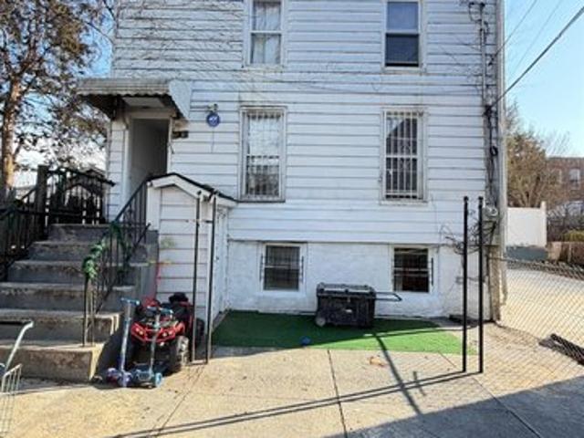 67 30 49th Ave, Woodside, NY 11377