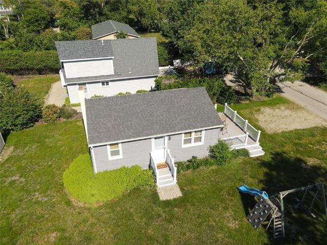 67 Twin Peninsula Avenue
