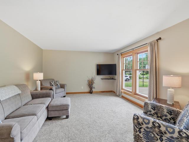 67 W Wood Ridge Drive