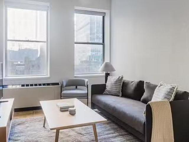 67 Wall St, Financial District 2 Bedroom 1 Bath