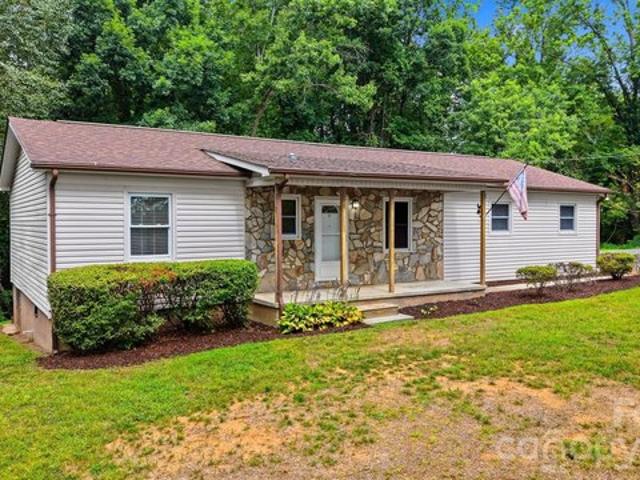67 Woodlane St, Granite Falls, NC 28630