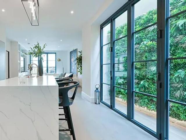 67 Baronsmede, London, W5 4LS, United Kingdom | 2 bed duplex for rent #137306794 | Rentberry