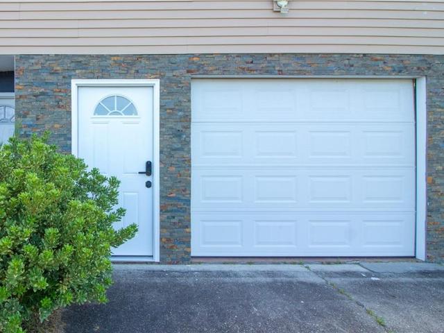 67 Carriage Lane # B