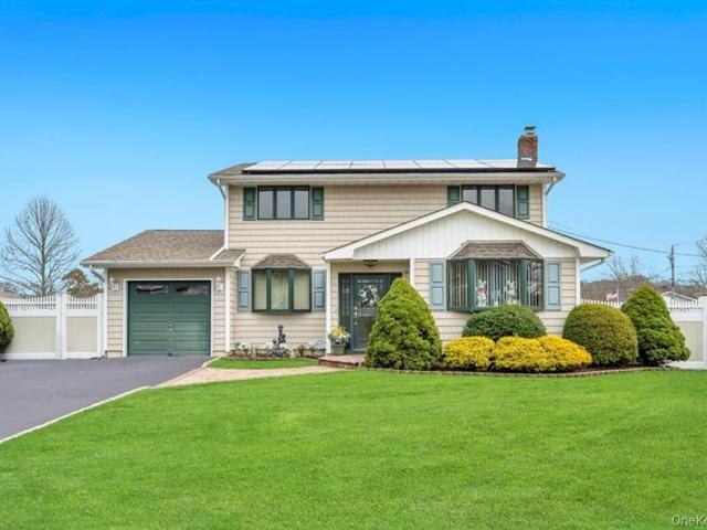 67 College Rd, Selden, NY 11784