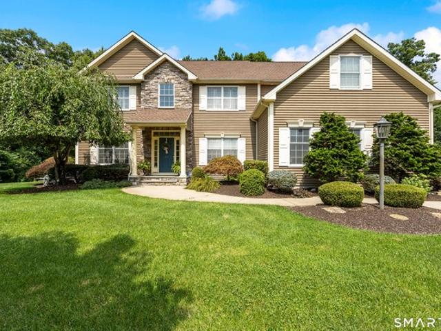 67 Curtiss Ln, Watertown, CT 06795