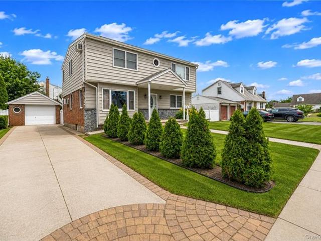 67 Douglas Dr, East Meadow, NY 11554