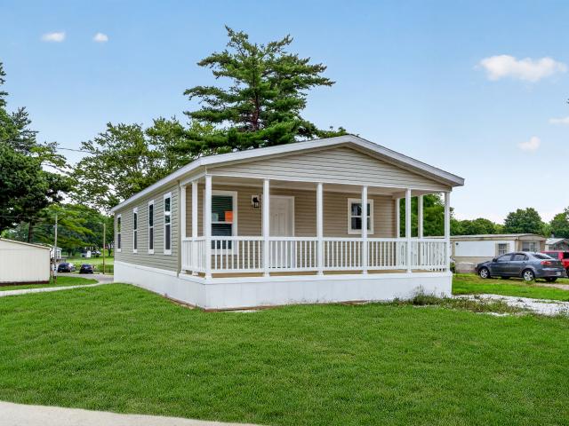 67 Echo Lake Drive W