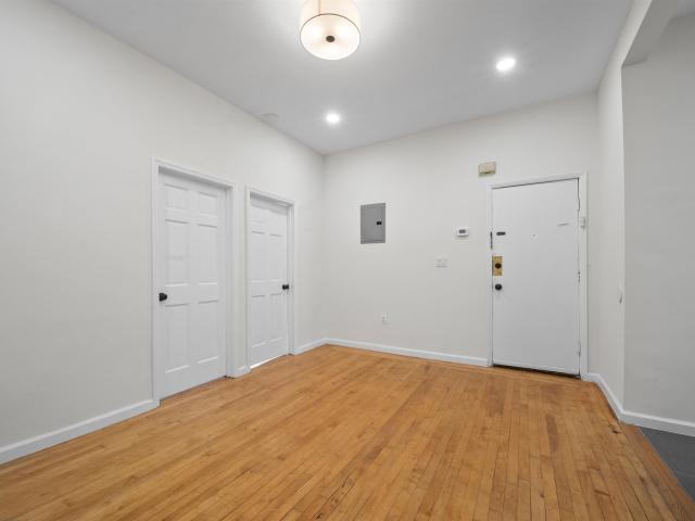67 Franklin St Unit# 2, Jc, Heights, US, NJ