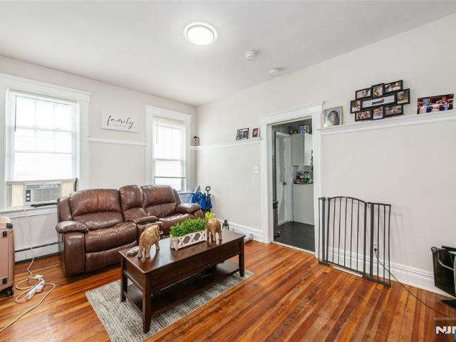 67 Harrison Avenue