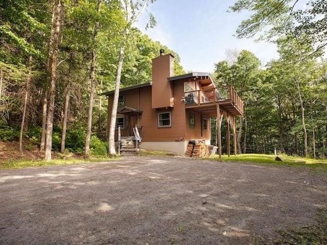 67 Heritage Dr, Dover, VT 05356
