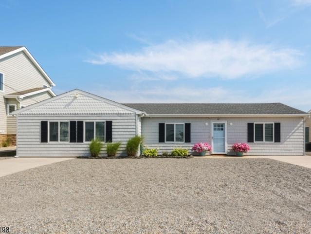 67 Hornblower Dr