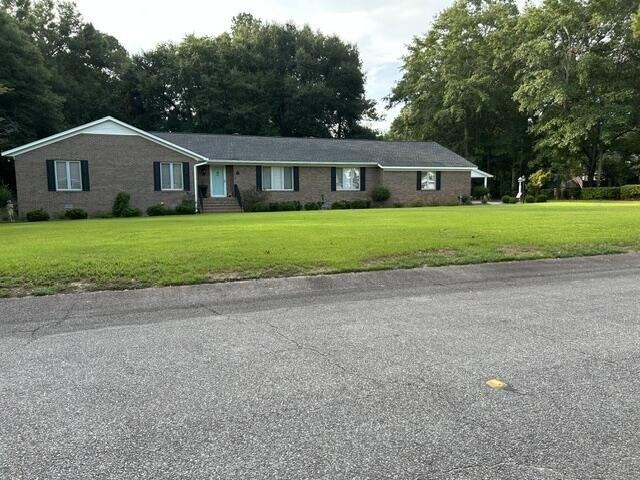 67 Hunt Club Rd, Barnwell, SC 29812