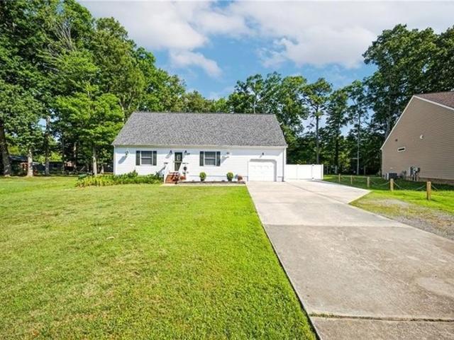 67 Huber Rd, Newport News, VA 23601
