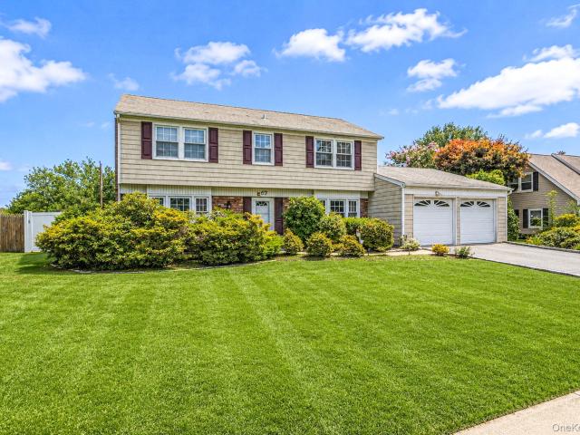 67 Lakeside Avenue