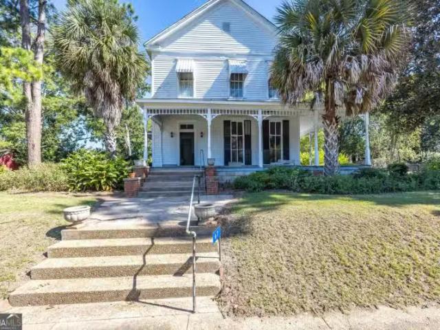 67 MAIN ST, LUMPKIN, GA 31815 Single Family Residence For Sale.