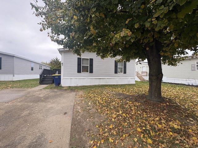 67 Malat Dr, Greenwood, IN 46143