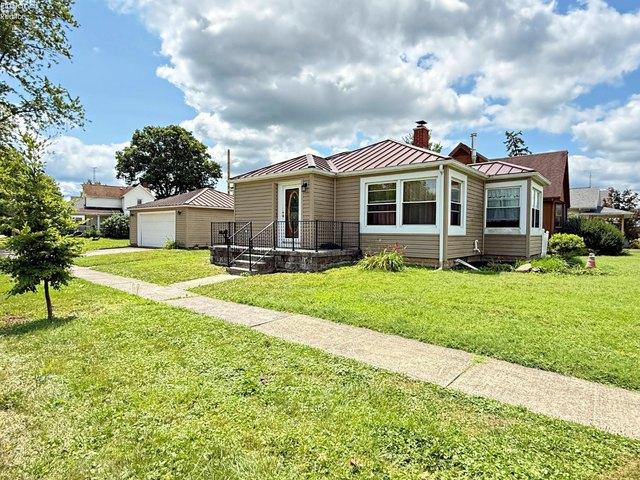 67 Maplewood Dr, Tiffin, OH 44883
