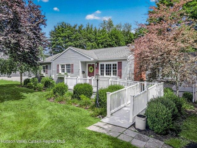 67 N Washington St, Athens, NY 12015