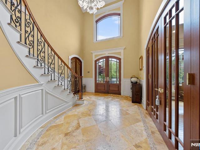 67 Norman Place