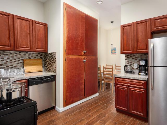 67 Oakland Ave # 3