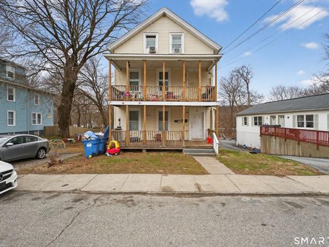 67 Peck St, Norwich, CT 06360
