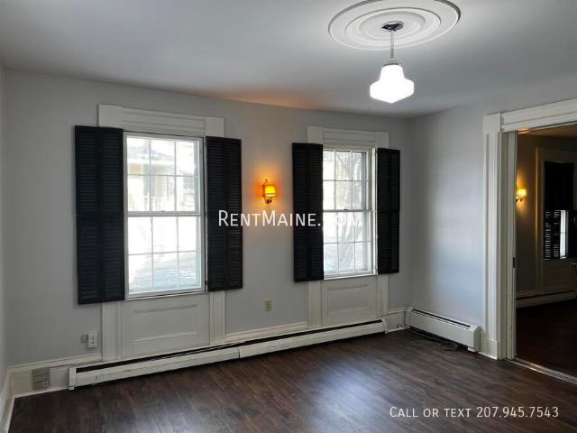 67 Pine Street, 1 bath