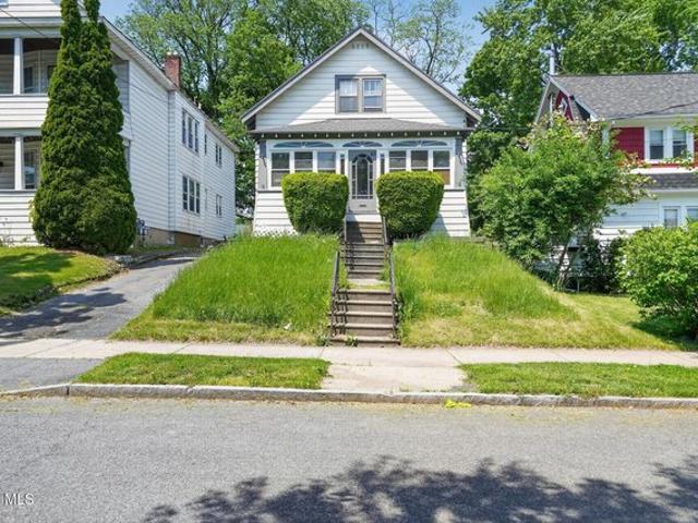 67 Pinewood Ave, Albany, NY 12203