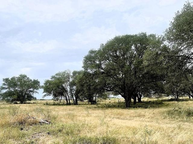 67 Private Road 2171, Hallettsville, TX 77964