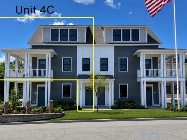 67 Queen St, Unit 4C, East Greenwich, RI 02818 | MLS #1417