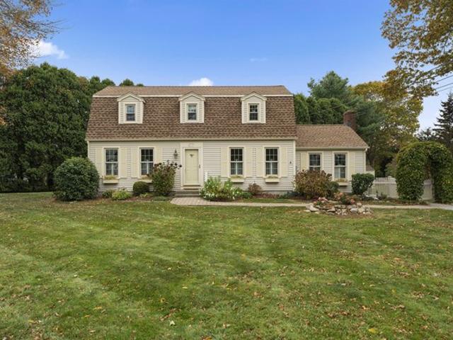 67 Renee Dr, Stonington, CT 06379