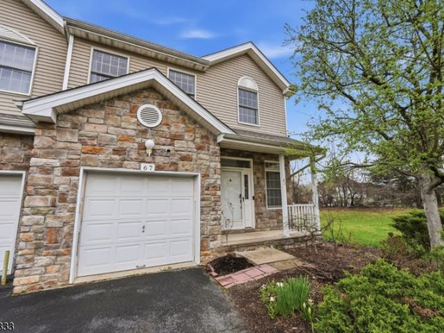 67 Rhyan Dr