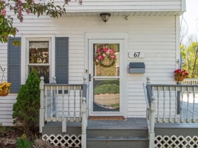 67 Ryerson Ave
