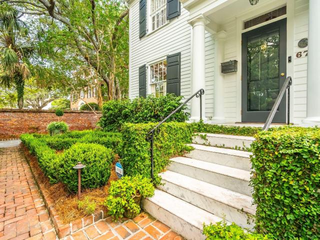 67 S Battery Street