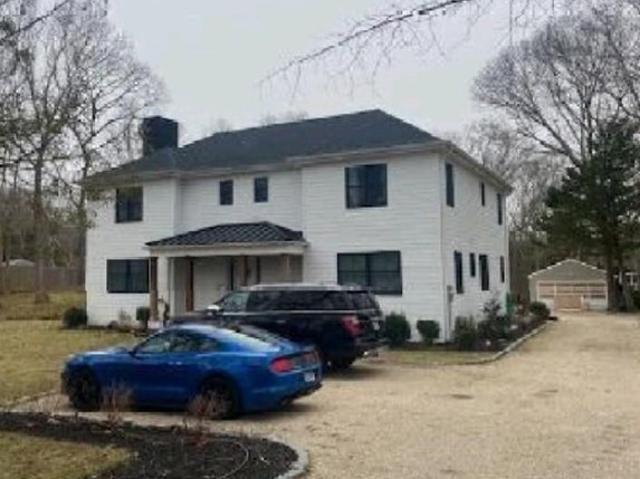 67 Squiretown Rd, Hampton Bays, NY 11946
