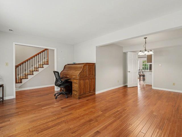6404 Meadow View Drive